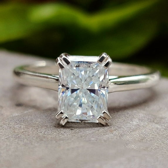 2Ct Radiant Cut Simulated Diamond Women's Weddings Gift Ring 14K White ...