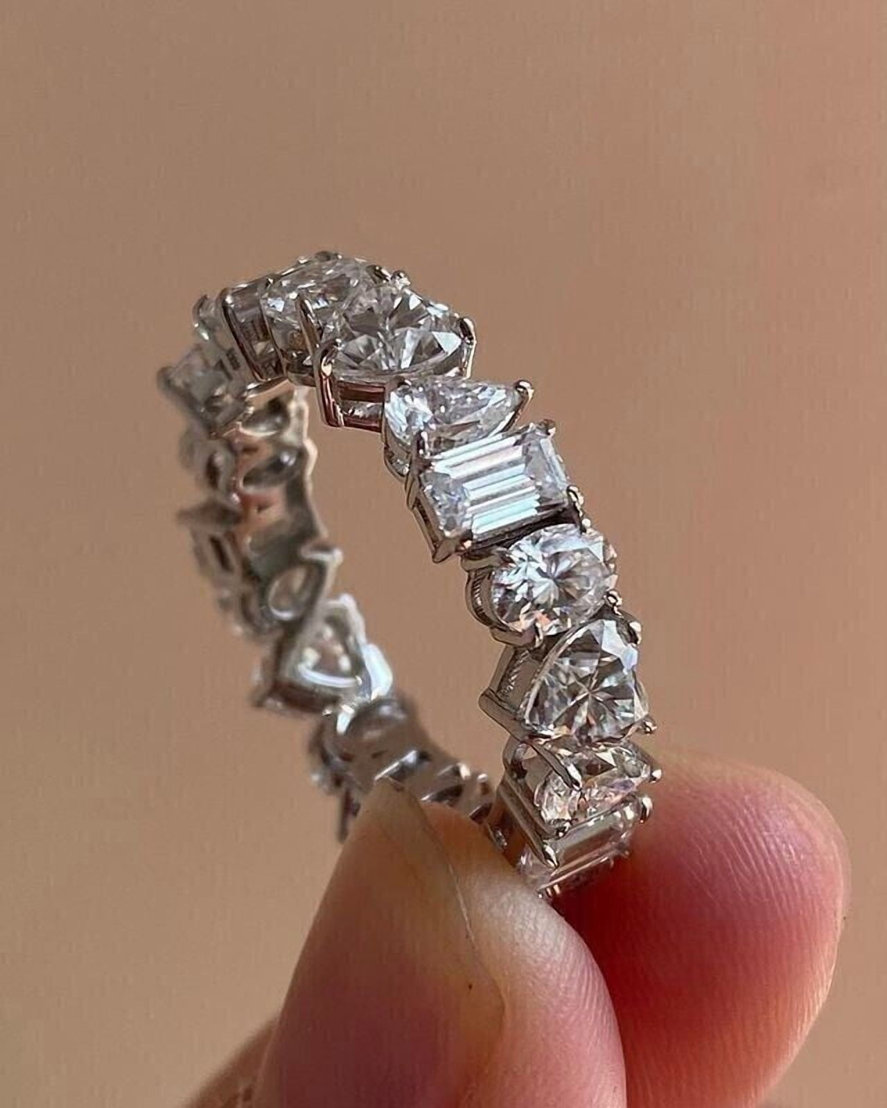 2Ct Round Cut Simulated Diamond Women's Stunning Band Ring In 14K ...