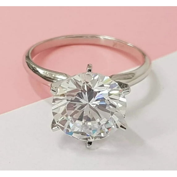 2Ct Simulated Diamond Round Cut Solitaire Women's Beauty Wedding Ring ...