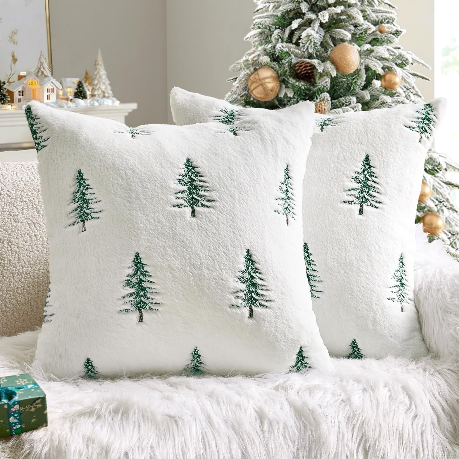 2Pcs Christmas Decorative Pillow Covers Set of 2 Faux Fur Throw Pillows ...