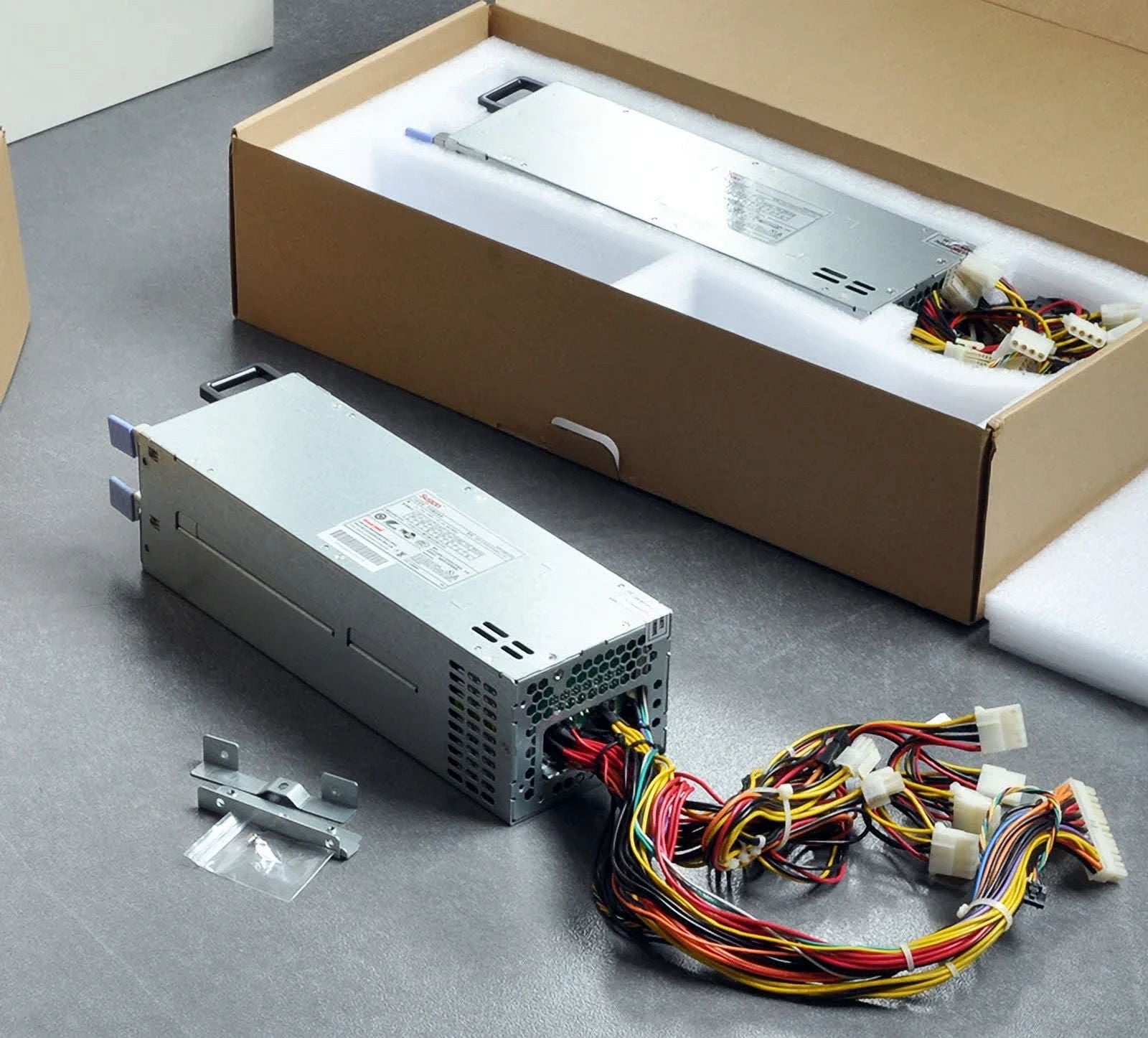 2U GW-ERP2U700 Rated 700W Industrial Computer Server Power Supply ...