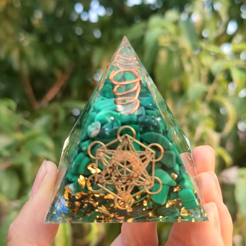 2pc Orgonite Pyramid Resin Energy Generators Reiki Malachite Chips ...