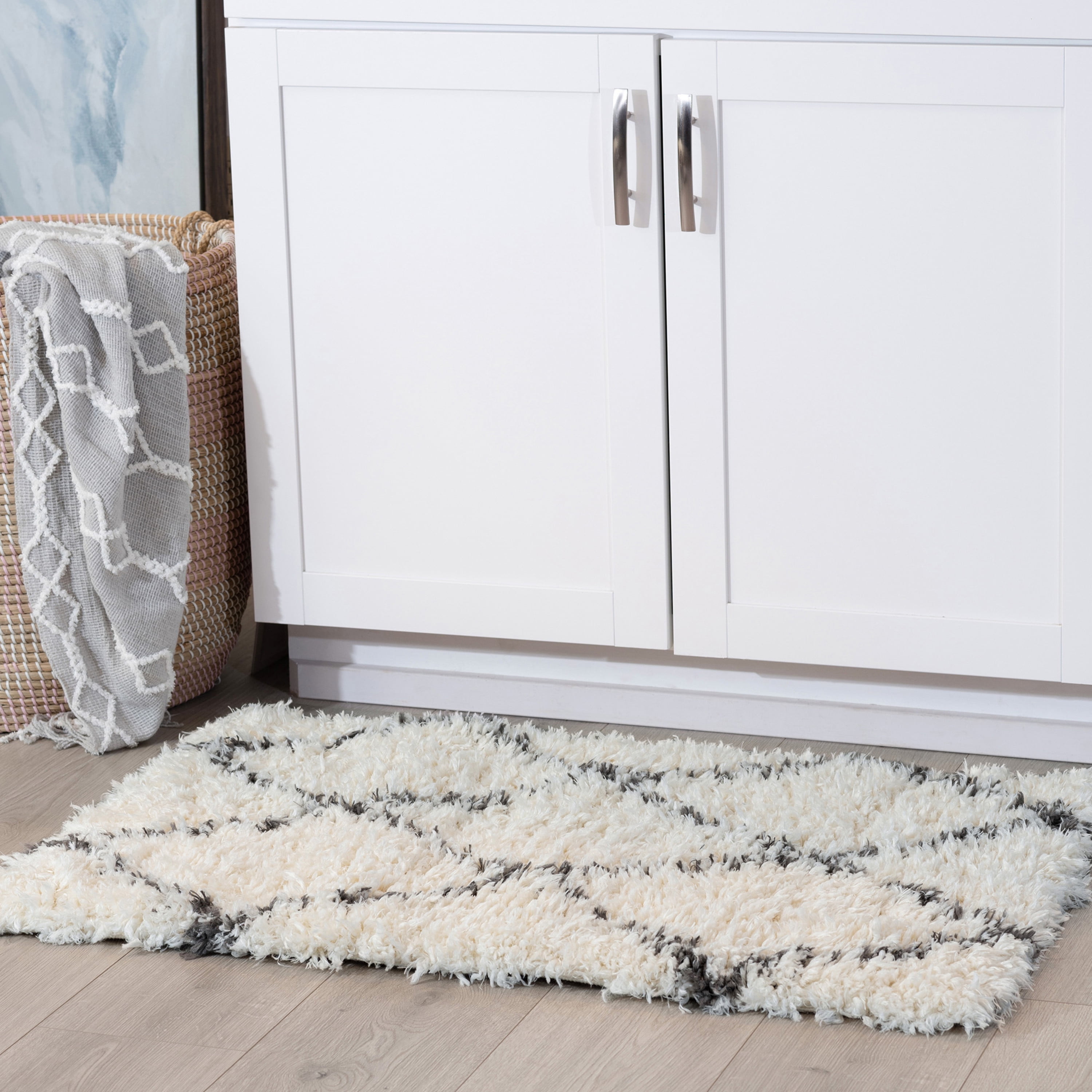 2x3 Modern White Small Area Rug, Throw Mat for Indoor Entry | Ideal for ...