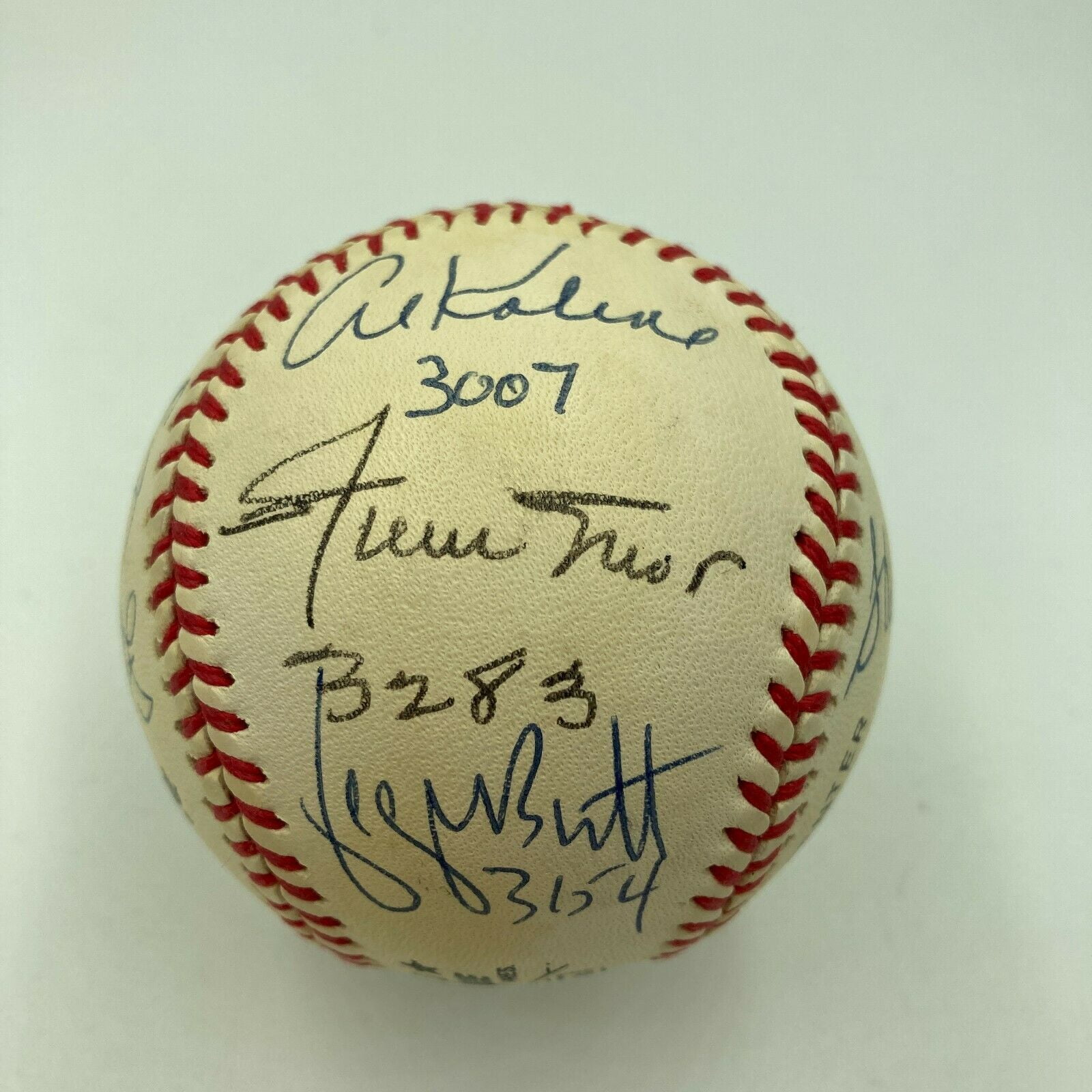 3,000 Hit Club Signed Baseball W/ Inscriptions (13) Willie Mays Hank ... 3,000 Hit Club Signed Baseball W/ Inscriptions (13) Willie Mays Hank ...