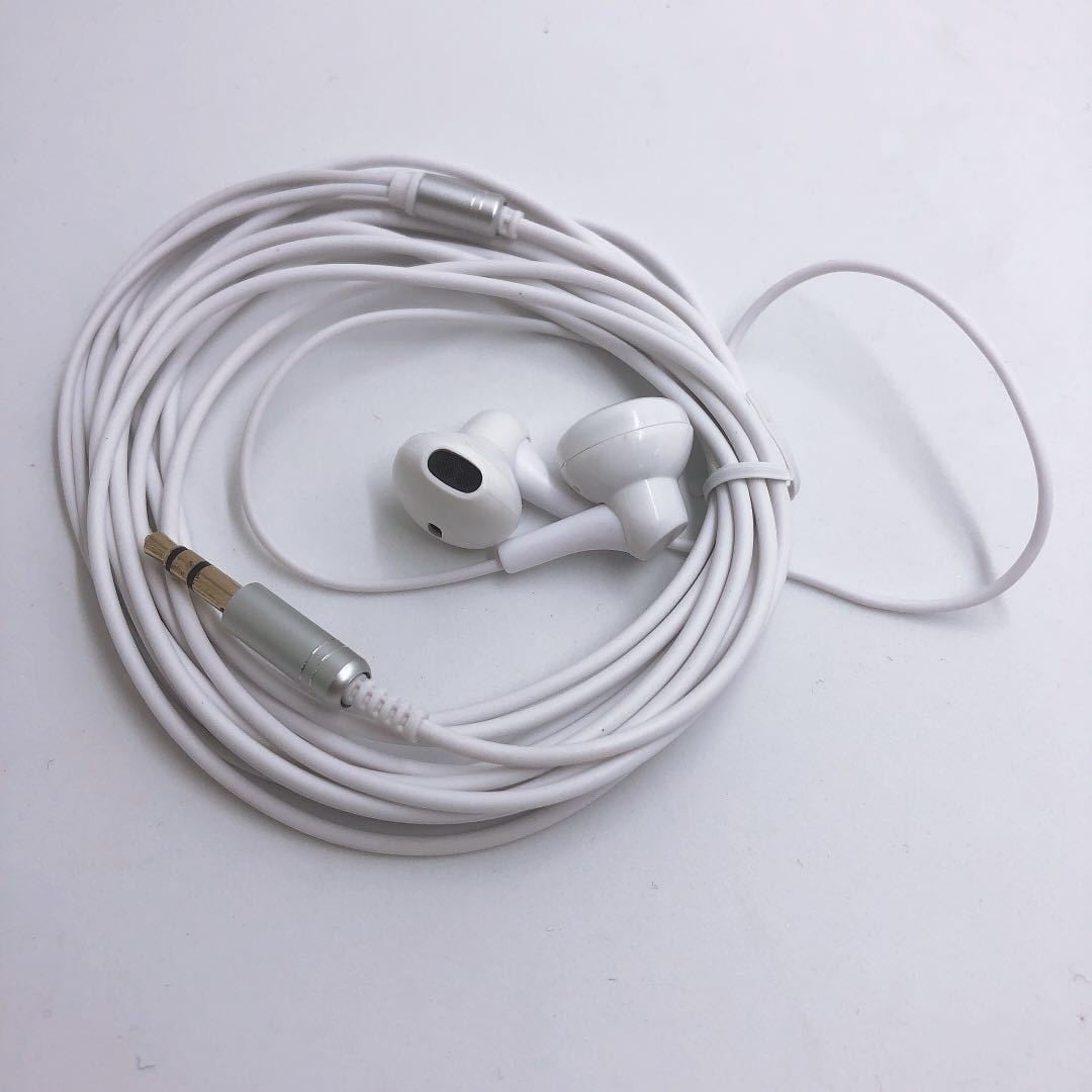 3 Meters Long Wired Headphones for Clear Bass and Ergonomic Comfort ...