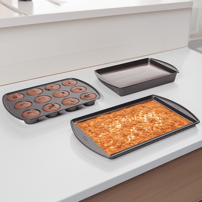 Wilton, Bakeware Set, 3-Pc, Baking Sheet, Muffin Pan, Oblong Pan ...
