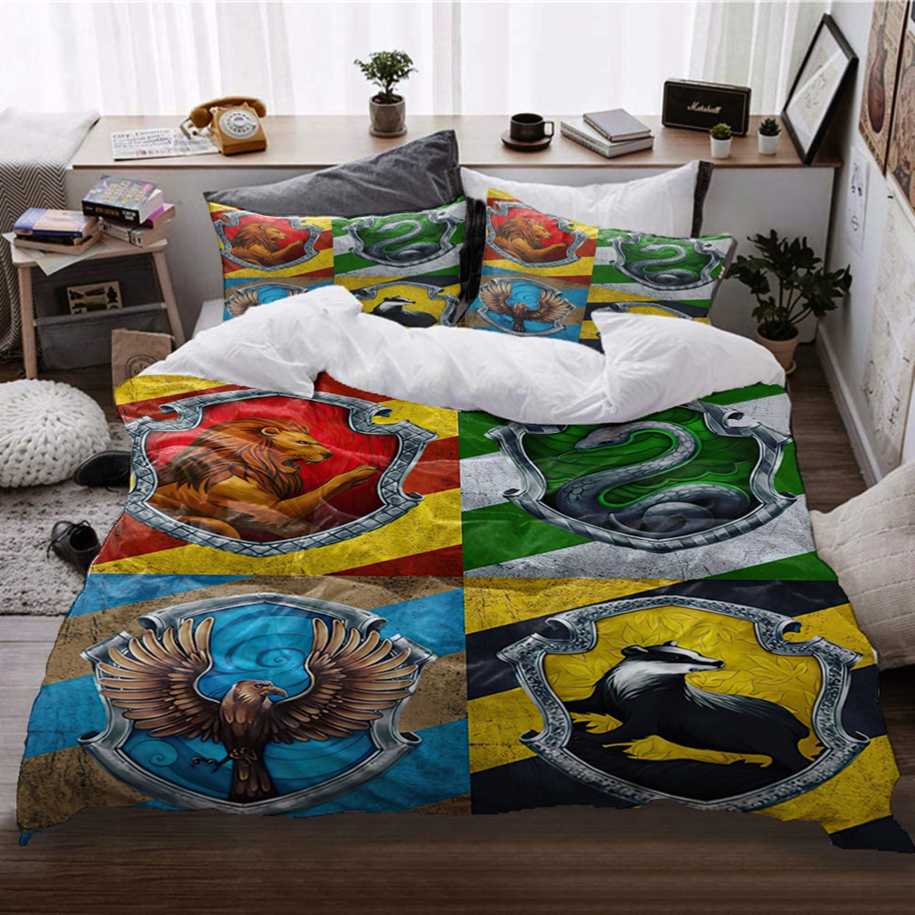 3-Piece House Duvet Cover Set - Vibrant Comforter with Iconic Crests ...