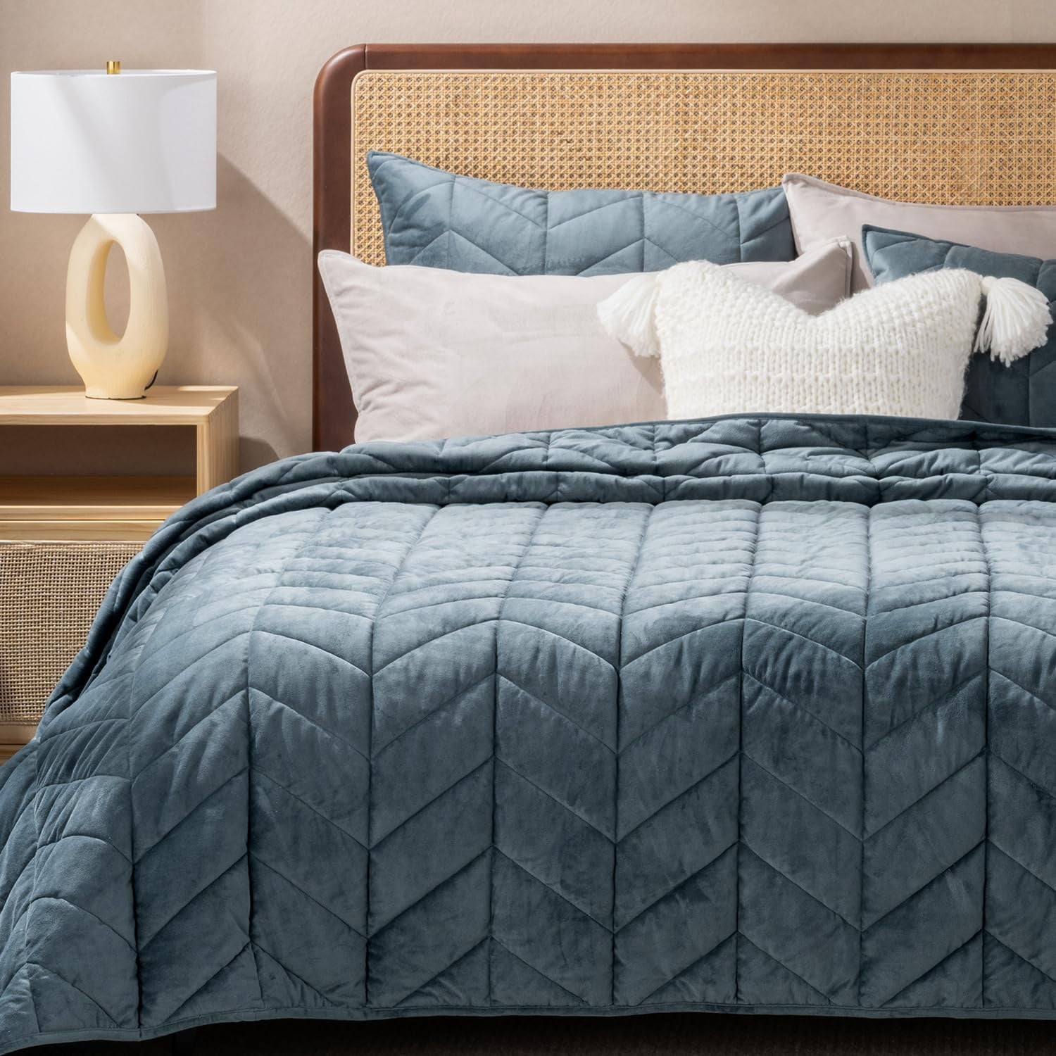 3 Pieces Luxurious Queen Velvet Quilts, Ultra Soft Lightweight Velvet ...