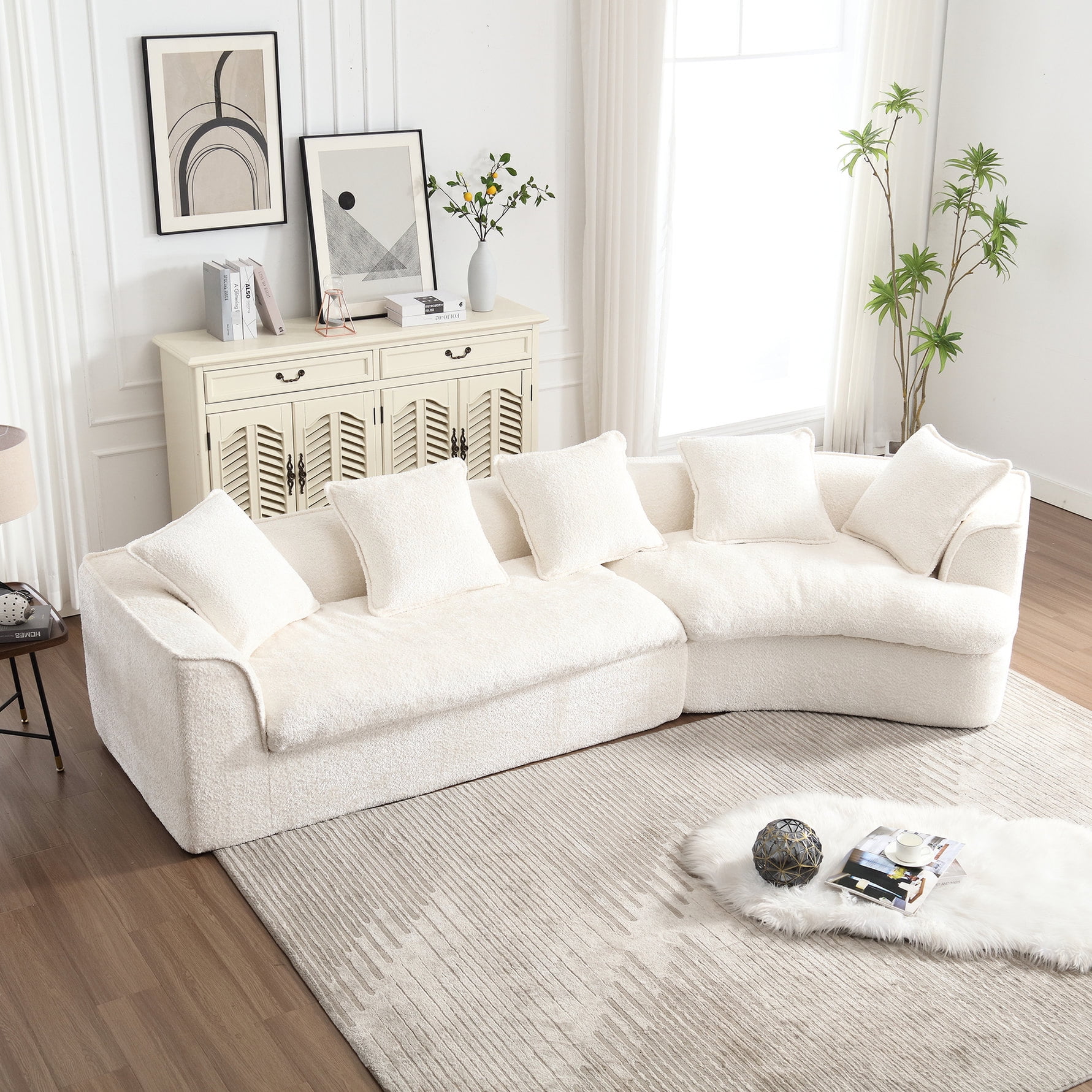 3 - person couch - Rounded corner construction - Contemporary apartment ...