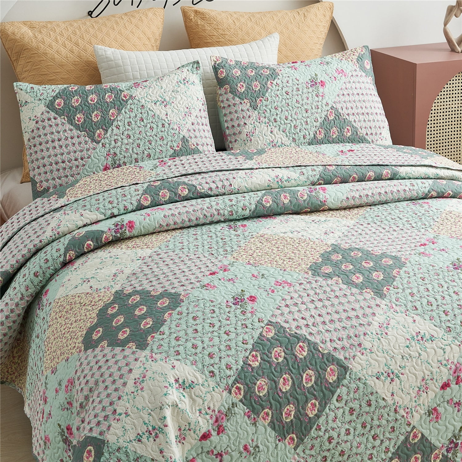 3-piece Printed Reversible Bedding Quilt Set Diamond Floral Queen ...