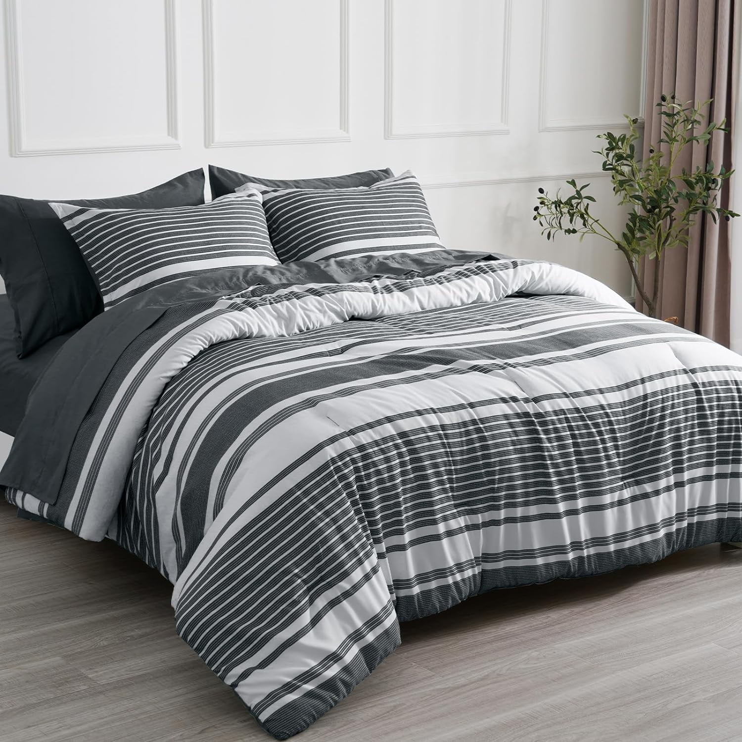 3-piece set King, Striped Bed in A Bag, Charcoal Grey White 104x90 inch ...