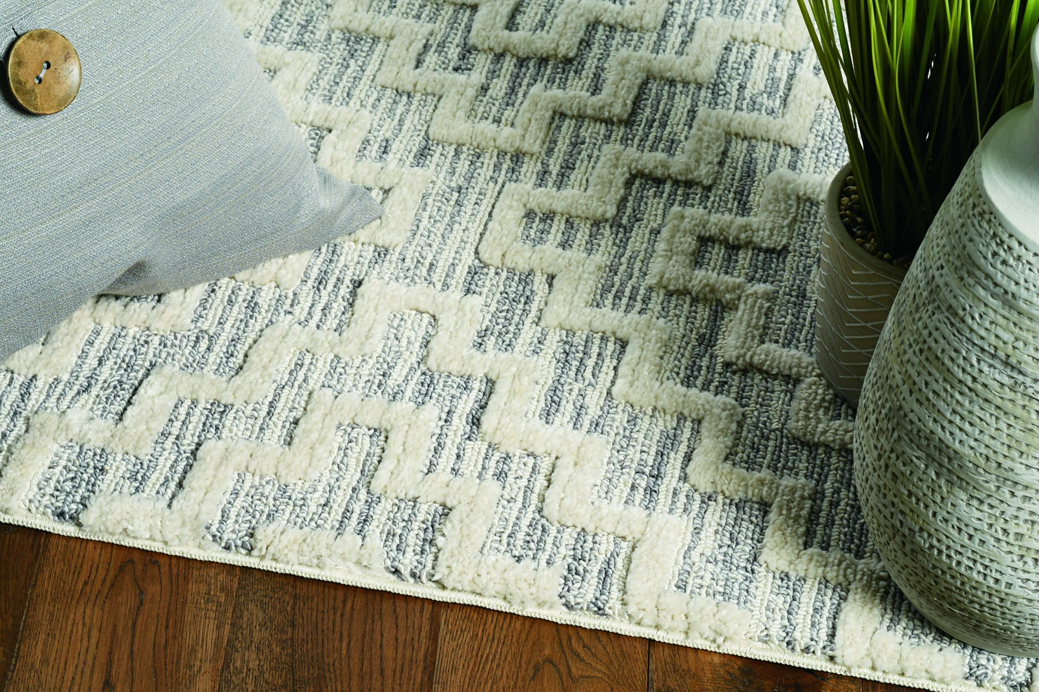 3' x 5' Ivory Grey Zigzag Diamonds Area Rug with Fringe - Walmart.com