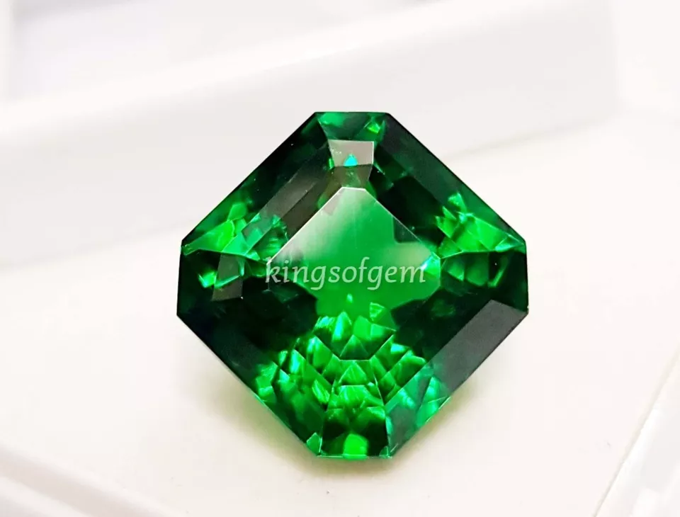 30 Ct Tsavorite Garnet Transparent With AAA+ Quality Square Gemstone ...