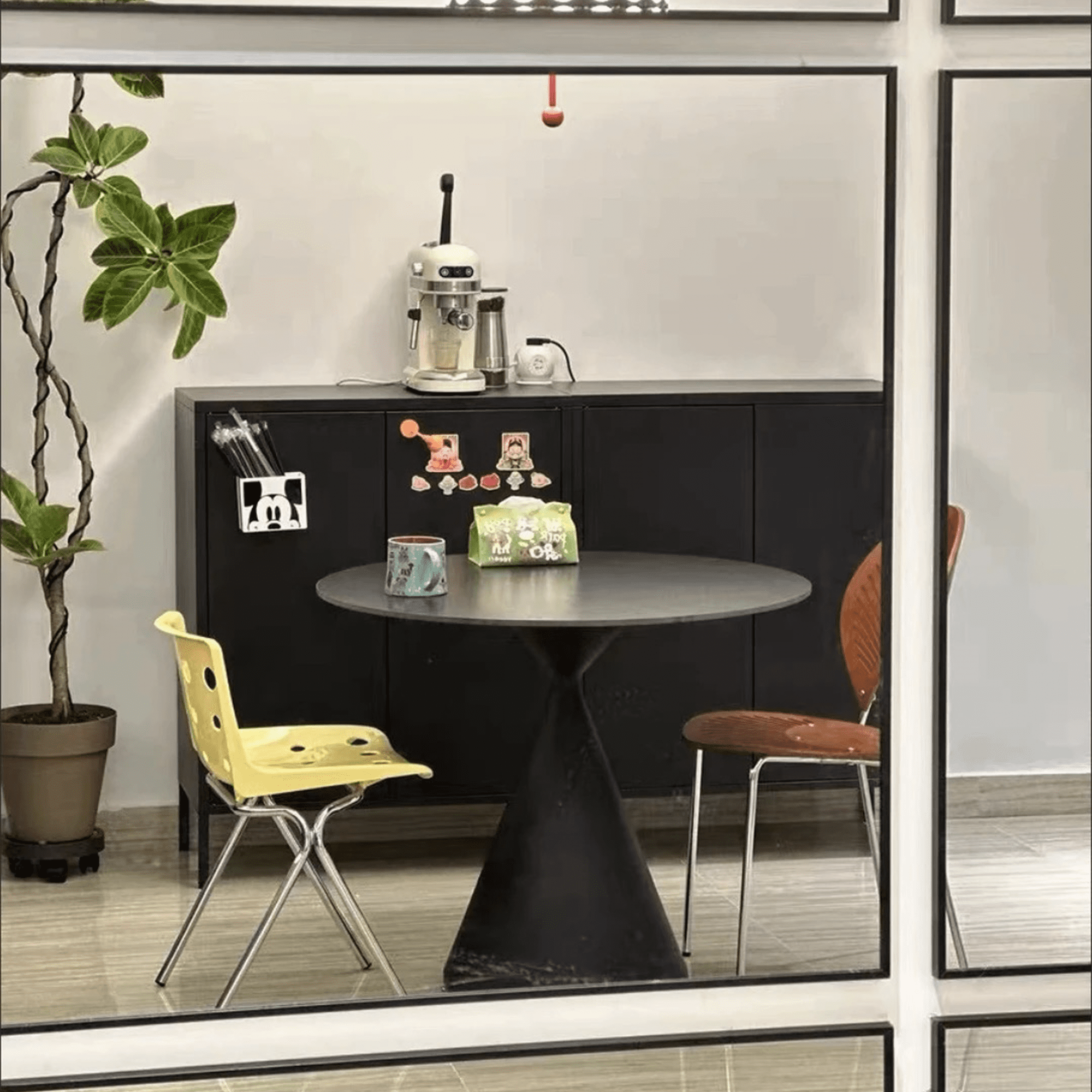 31.5 inches Modern Round Dining Table, Sintered Stone Kitchen Table for ...