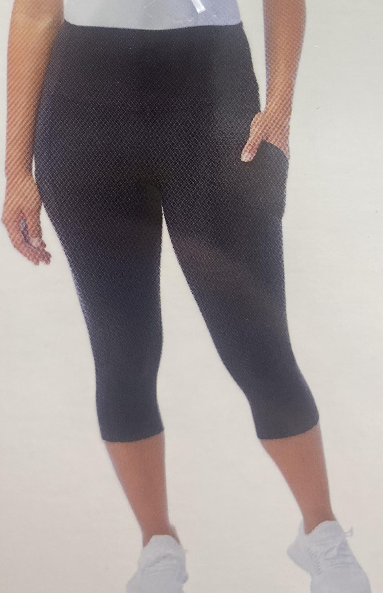 32 Degrees Cool Women's Active Crop Pockets Legging, Black Small ...