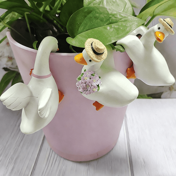 3Pcs Climbing White Goose Resin Figurines Planter Pot Hanger ...