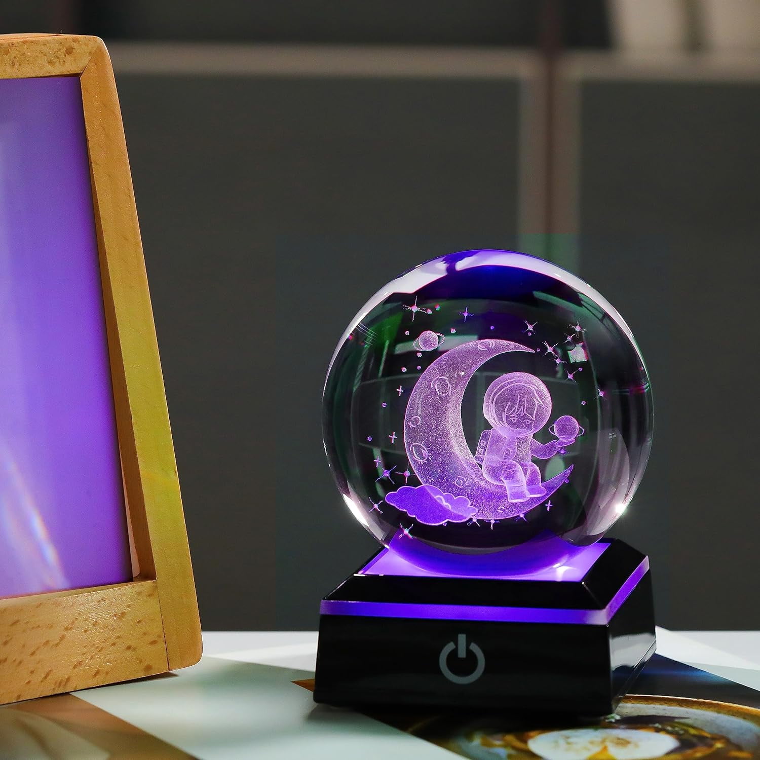 3d Astronaut Figurine Statue Crystal Ball 80mm 3.15inch - Space ...