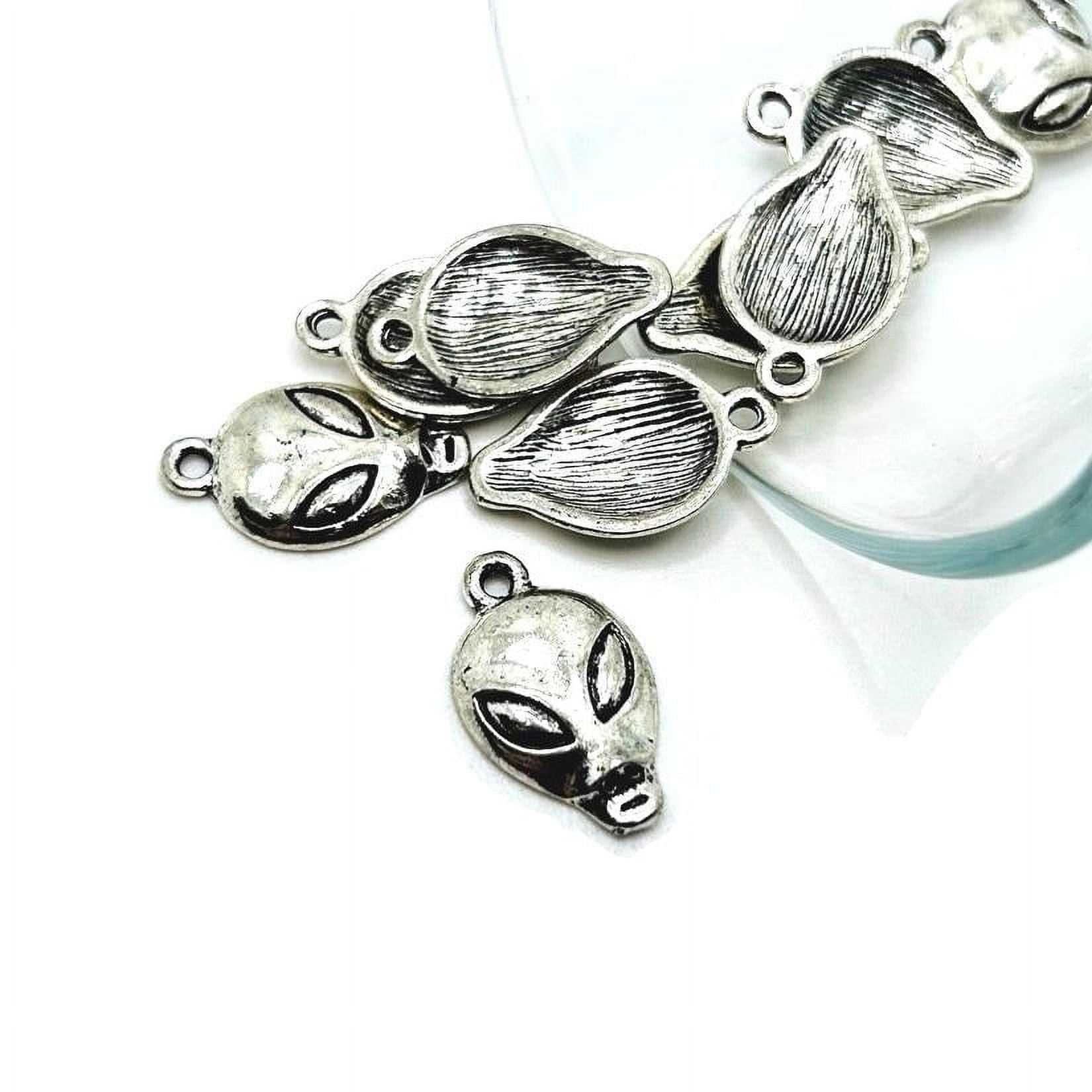 4, 20 or 50 Pieces: Silver Alien Face UFO Charms - Walmart.com