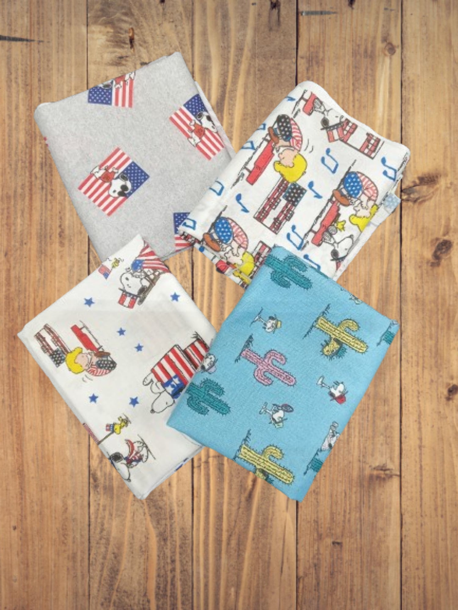 4 Fat Quarters - Assorted Peanuts Snoopy Fat Quarter Bundle - Walmart.com