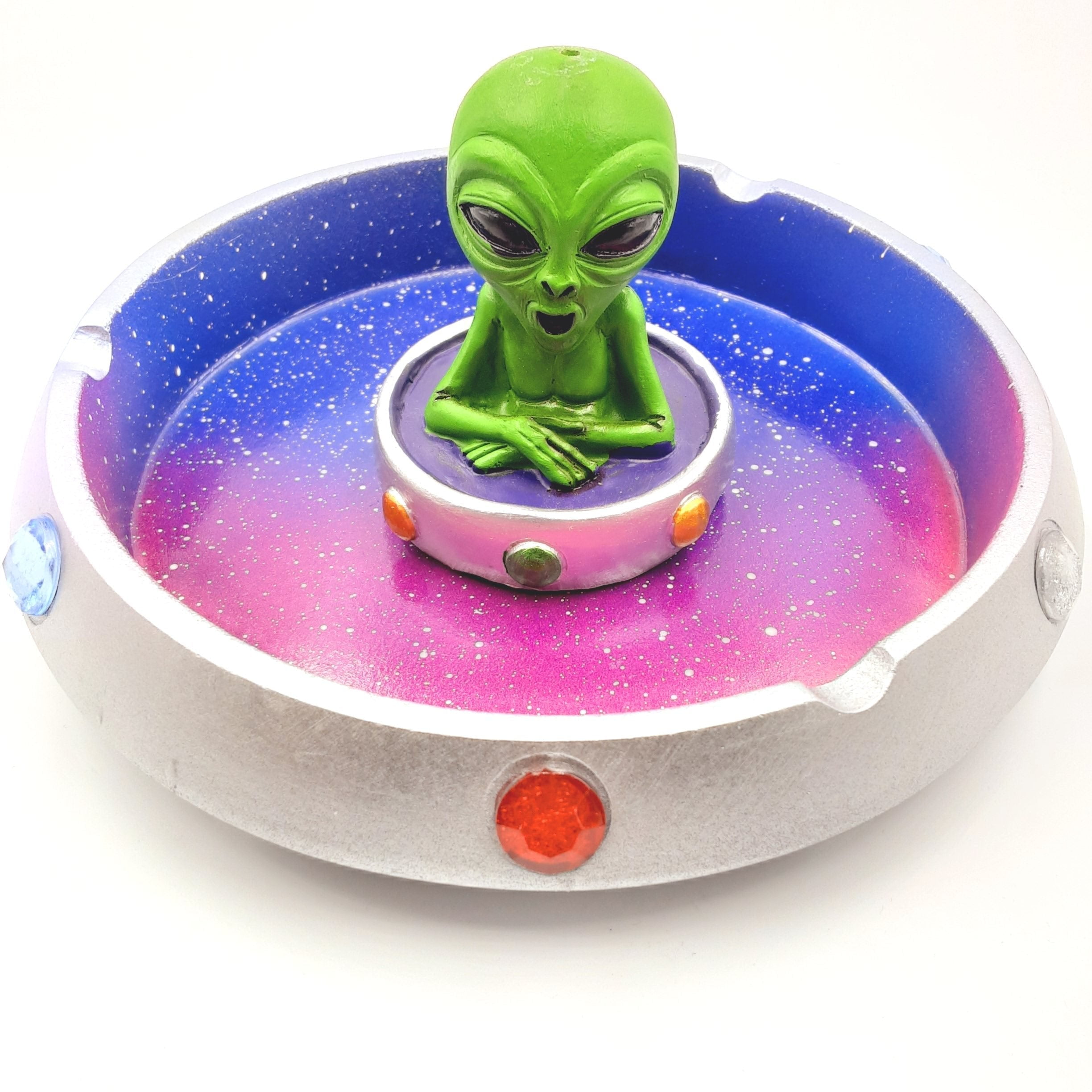 4 Inch Alien in Flying Saucer Smoking Ashtray Multicolor - Walmart.com