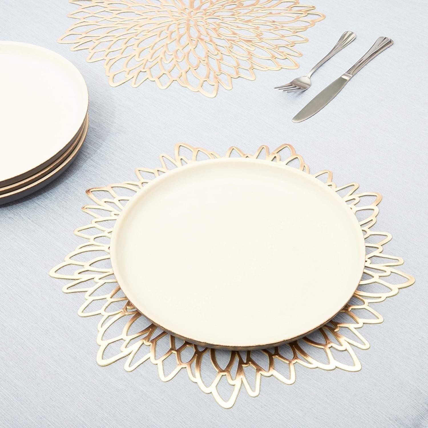 4-Pack Gold PVC Placemats ,Reversible Hollow out Design Table Chargers ...