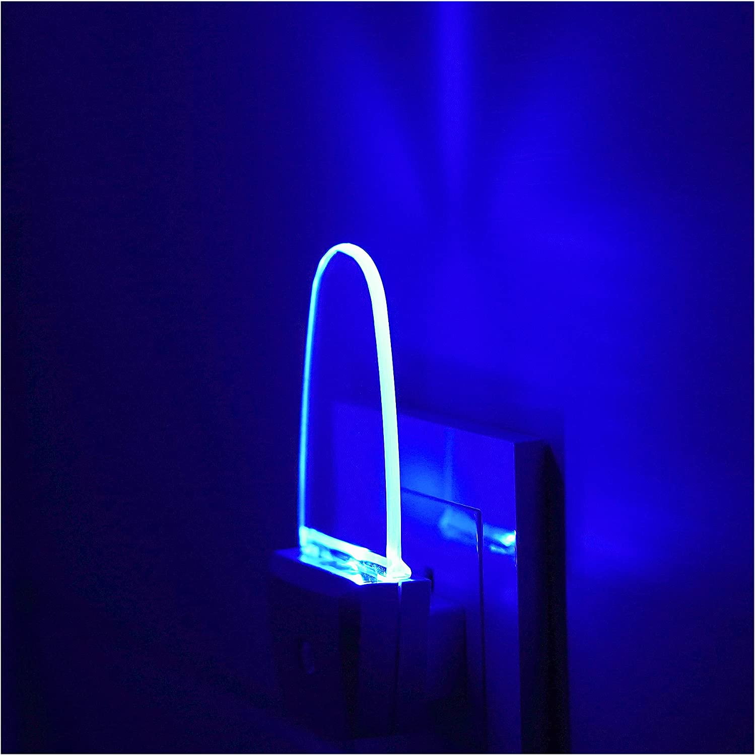 4 Pack Night Light Lamp with Dusk to Dawn Sensor, Plug in, Blue Led ...