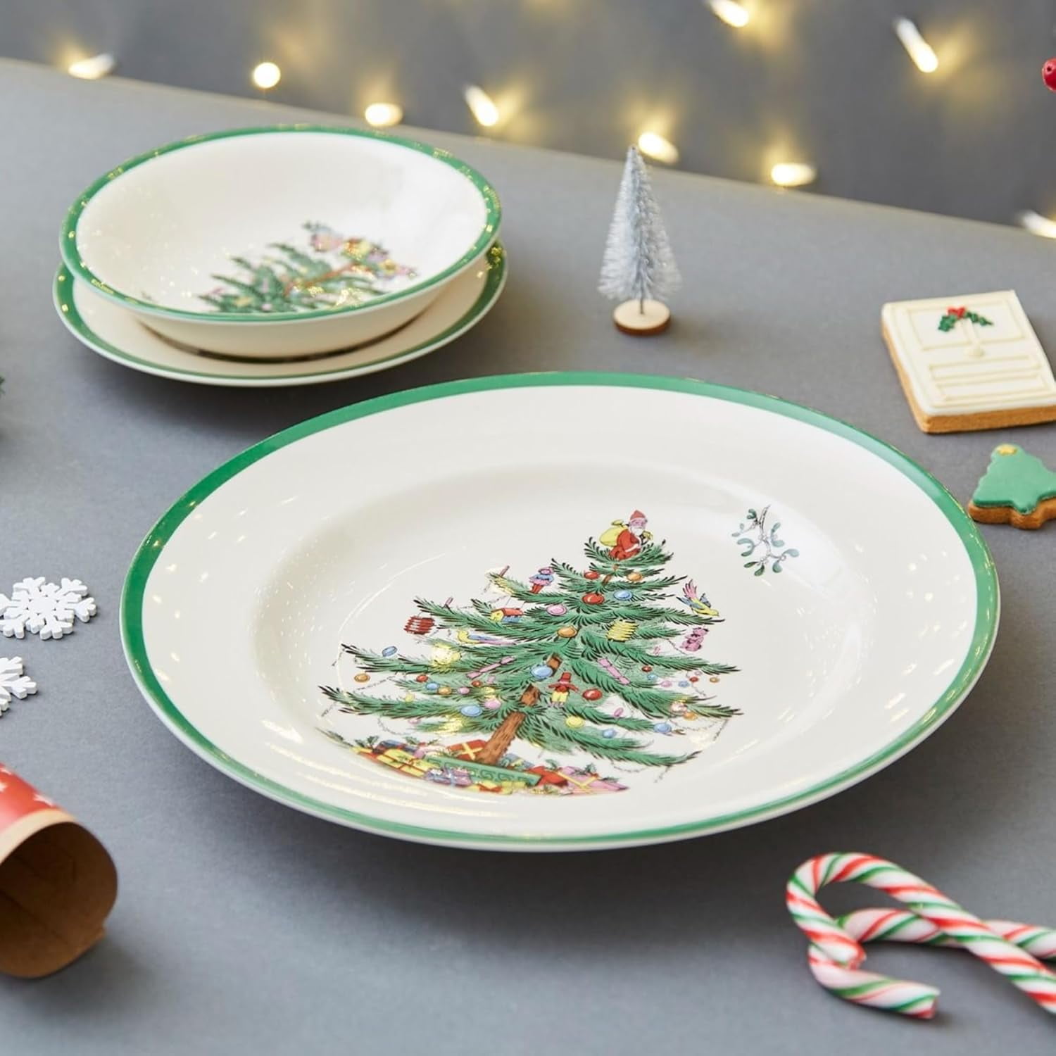 4-Piece 10.5" Christmas Stoneware Plates, Festive Dinnerware with Tree ...