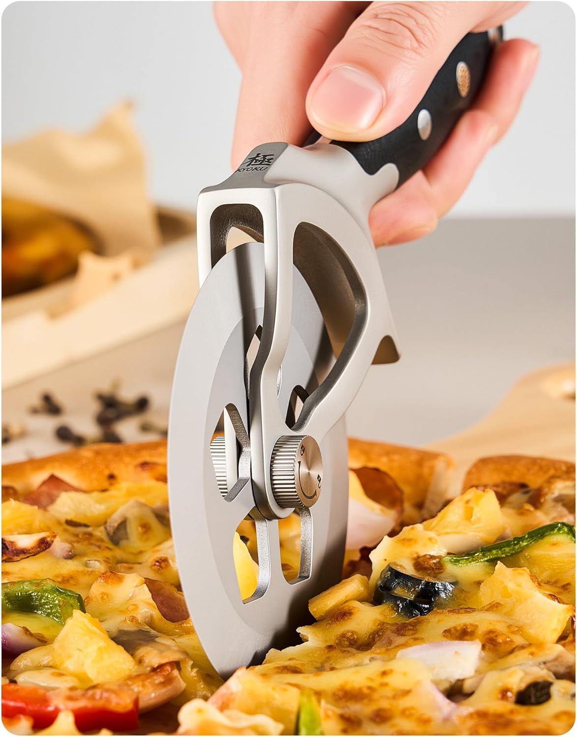 4 in. Pizza Cutter, Detachable Pizza Wheel Cutter with Sakura-Shaped ...