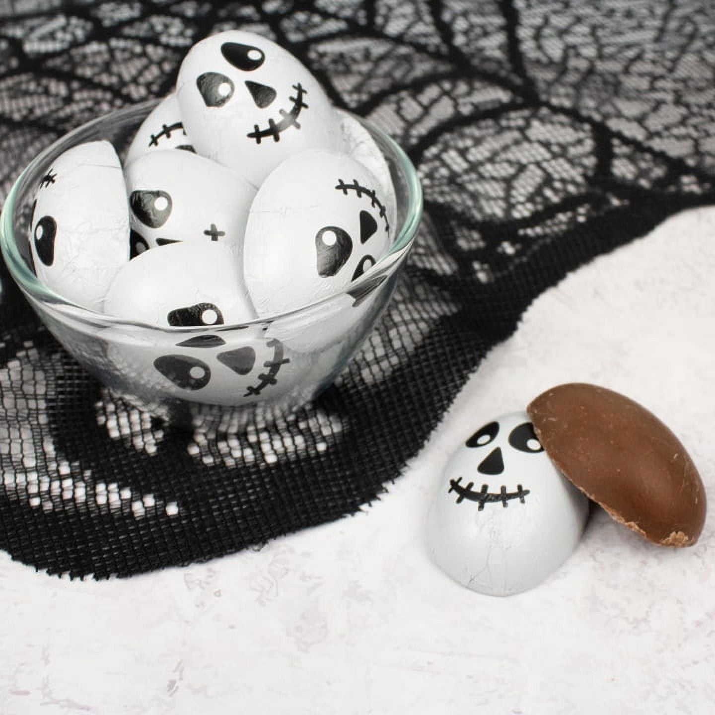 47 Pcs Halloween Candy Skeletons Double Crisp Skulls (1 lb) - Walmart.com