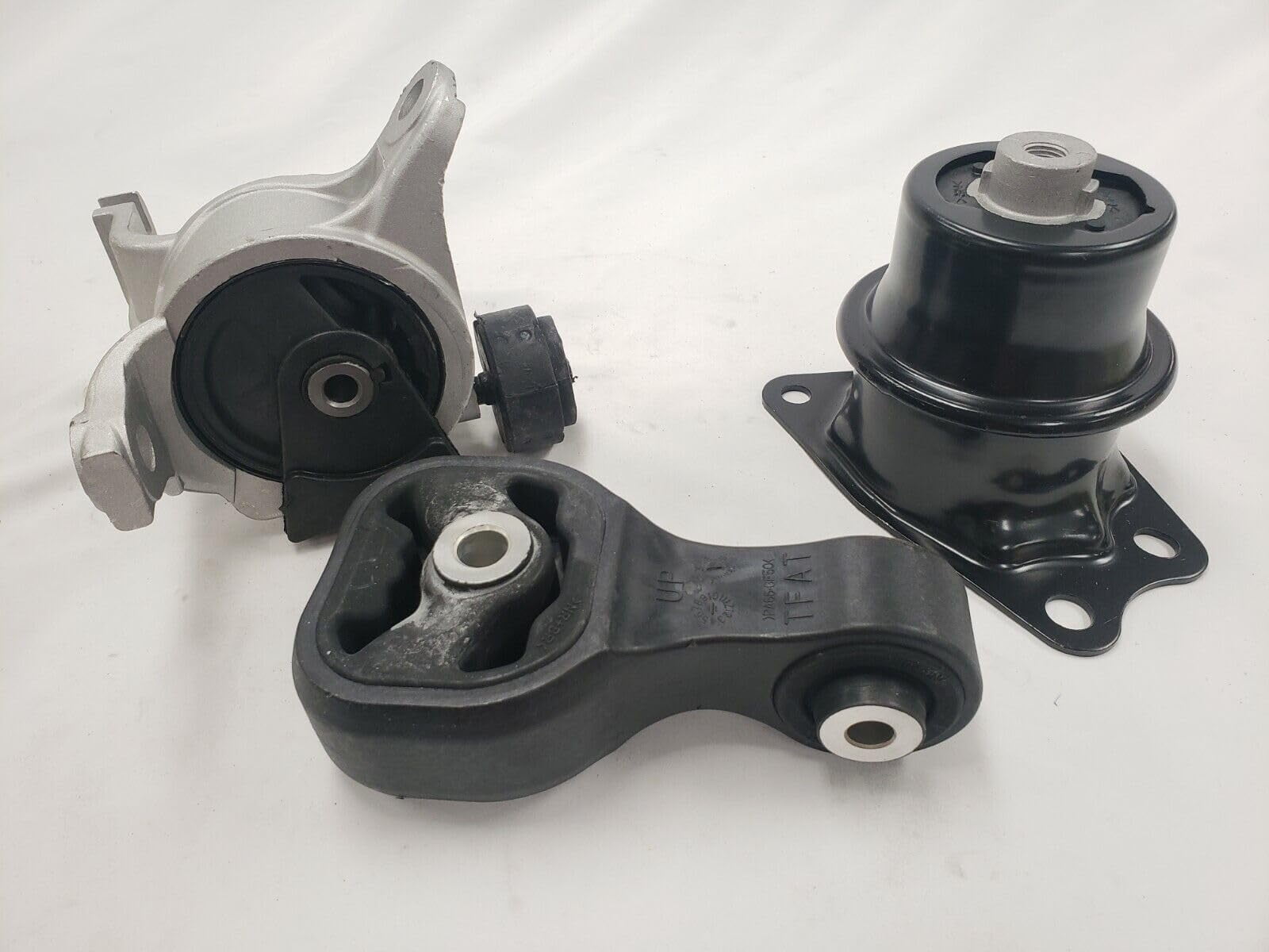 4M Auto Parts. Rear & Hydraulic Right Engine Mounts With Left Automatic ...