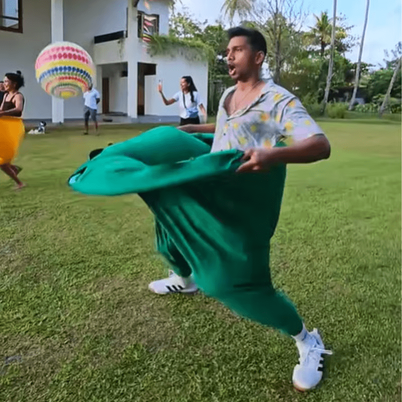 4PCS Granny Pants Yard Game, Granny Pants Outdoor Game, Gameto Catch Balls with 4-12 Bouncy ...