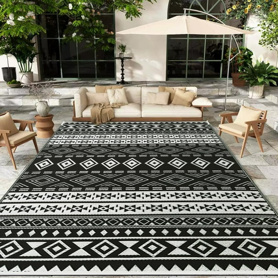 4x6 Feet Black and White Plastic Outdoor Rug, Stain Resistant ...