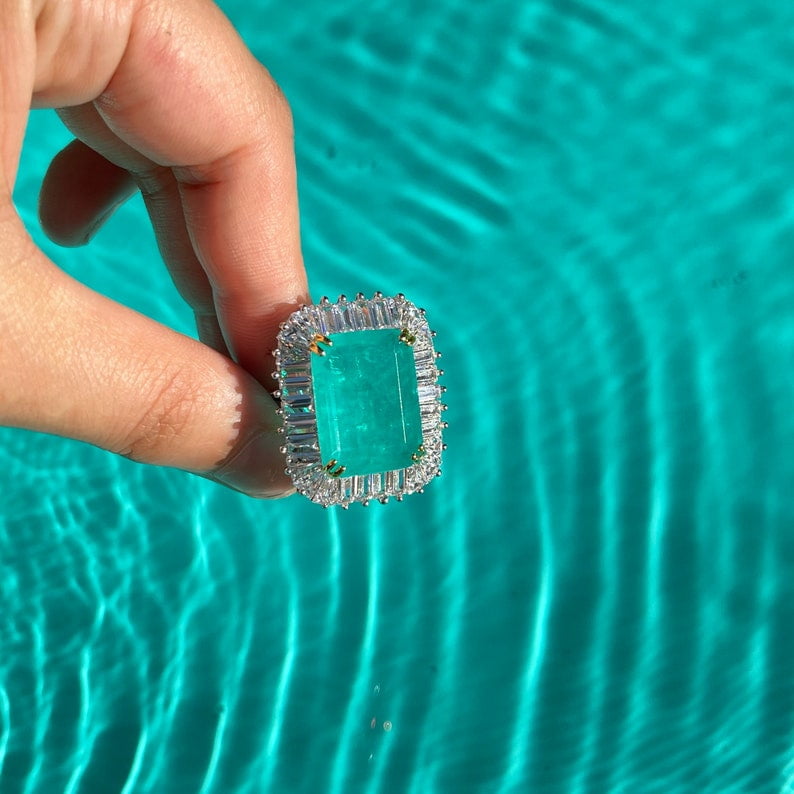5.90 Carat Natural Green Emerald & Diamond Ring with Incredible ...