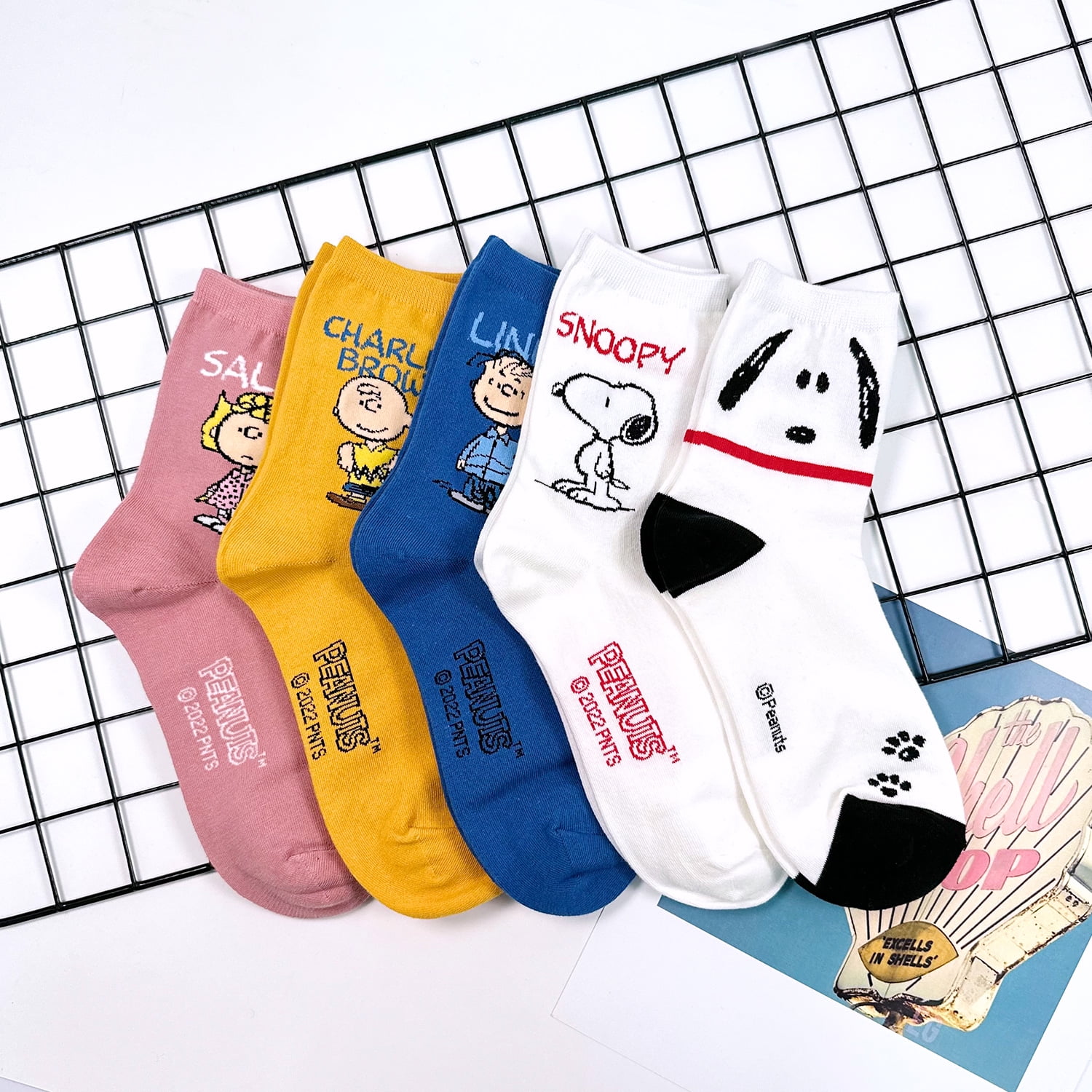 5 Pack Set, Snoopy Peanuts Pattern, Women Men Unisex Crew Socks with ...
