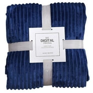 PAVILIA Microfleece Solid Polyester Cozy Fleece Blanket | Lightweight ...