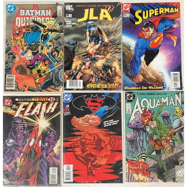 50 DC Comic Books Bundle- Superman, Batman, The Flash, Green Arrow ...