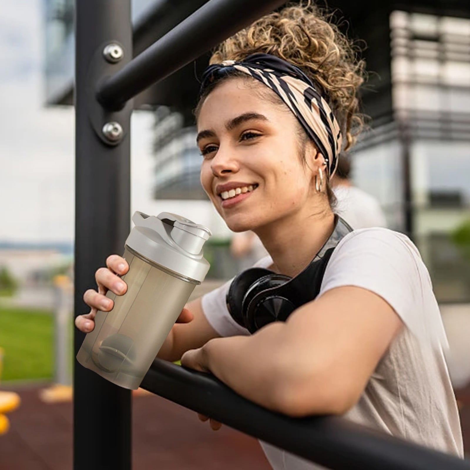 500ML hand-held fitness cup,Leak Proof Sports Shaker Cups, with stirrer ...