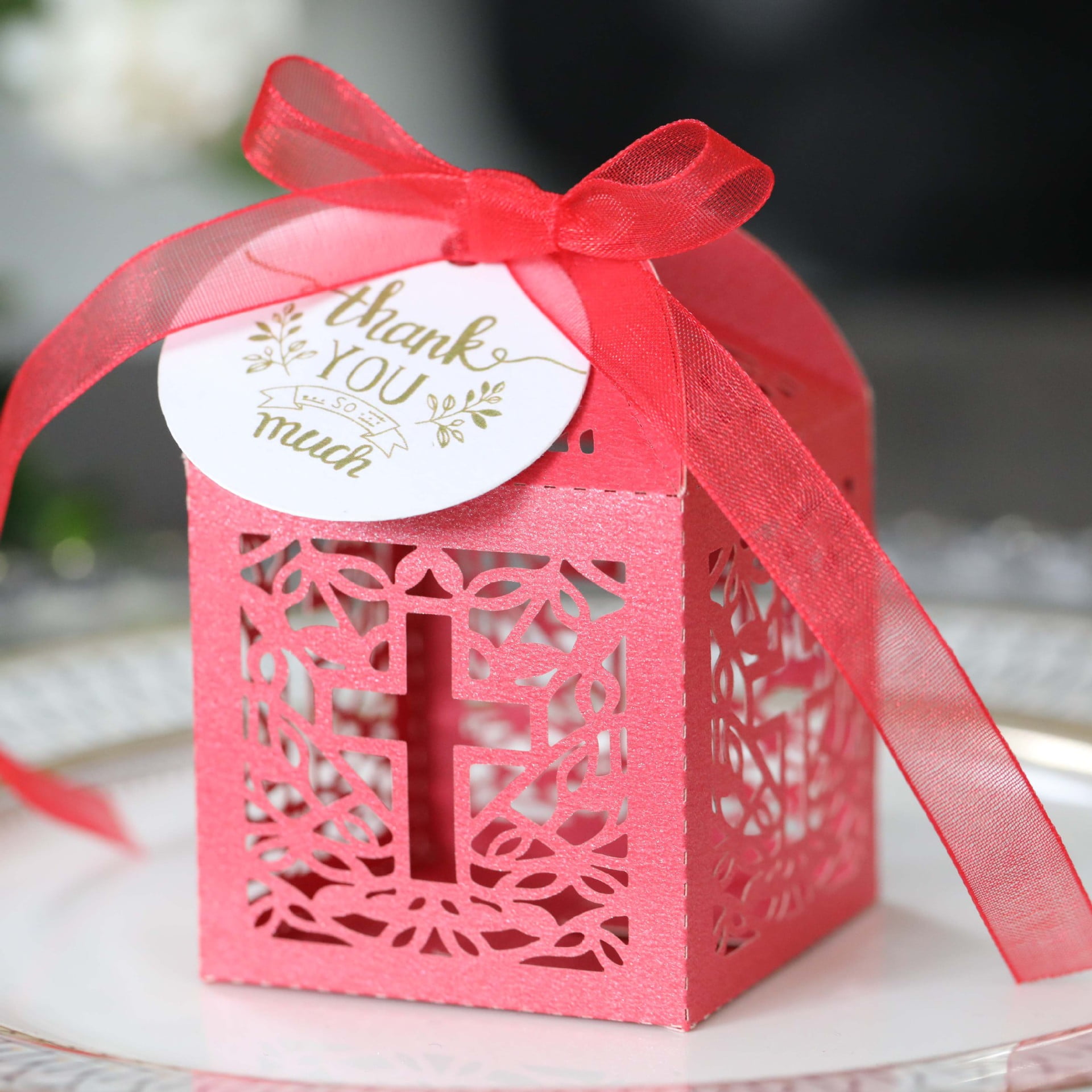 50pcs Hollow Wedding Candy Box Pearlescent Paper Thank You Tag Wedding ...