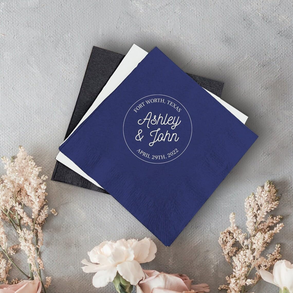 50pcs Personalized Wedding Cocktail Napkin, Circle Monogram Wedding ...
