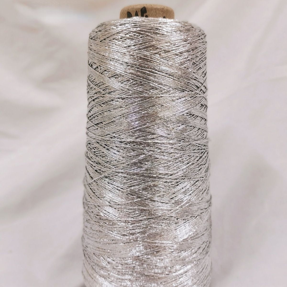 530M Featured Silver Crochet Yarn Braided Wire Silver Core-yarn ...