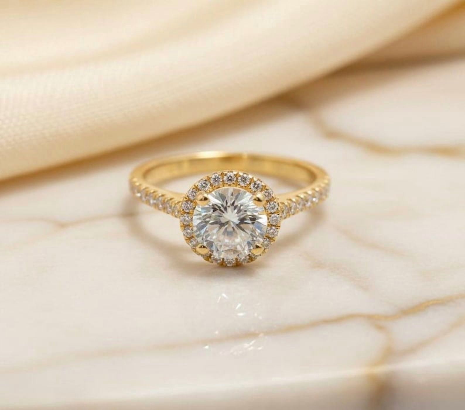 6.5mm Moissanite Engagement Ring Vintage Halo Ring Gift for Her 18K ...