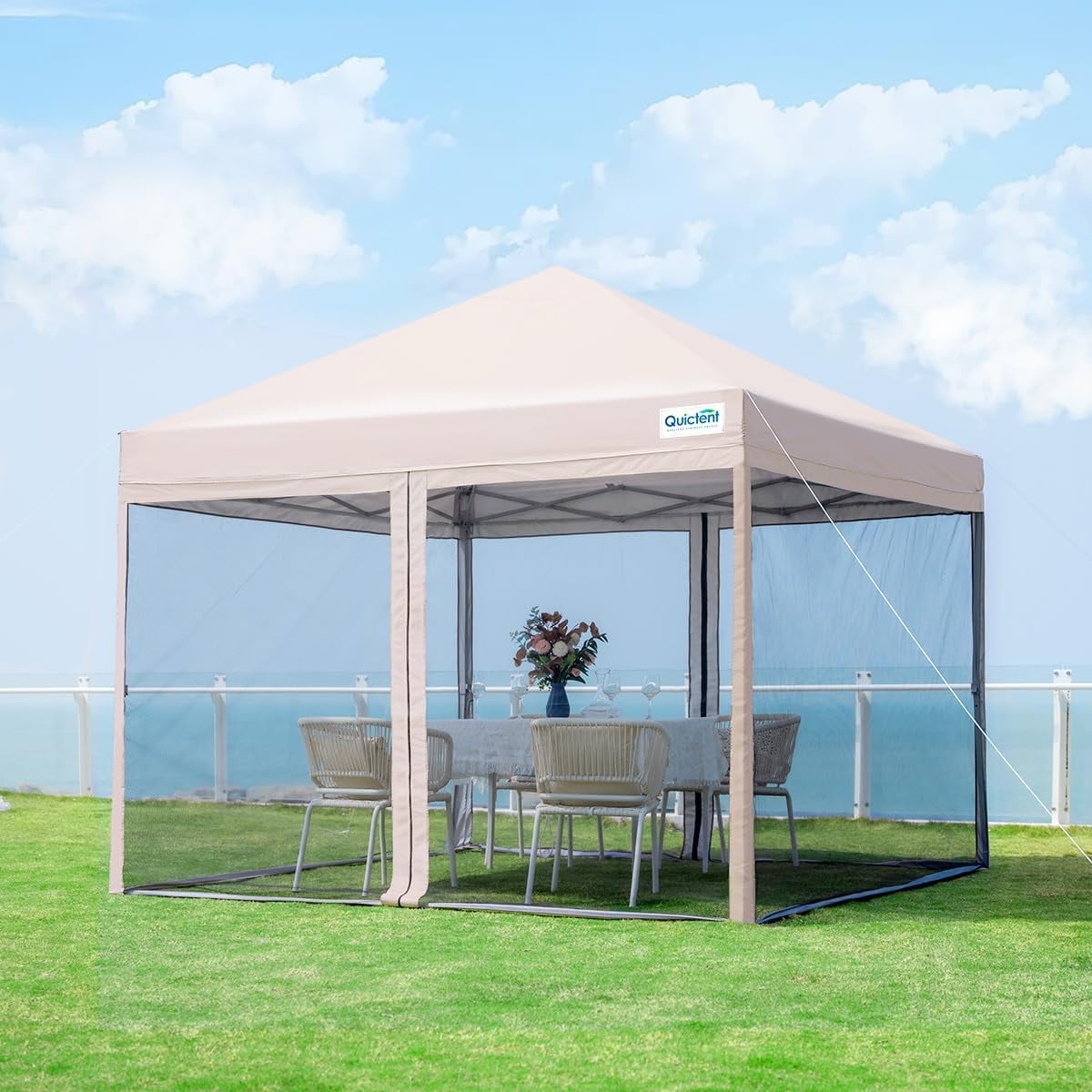 6.6‘x6.6' Pop up Canopy Tent Screened with Mosquito Netting, Easy Set ...