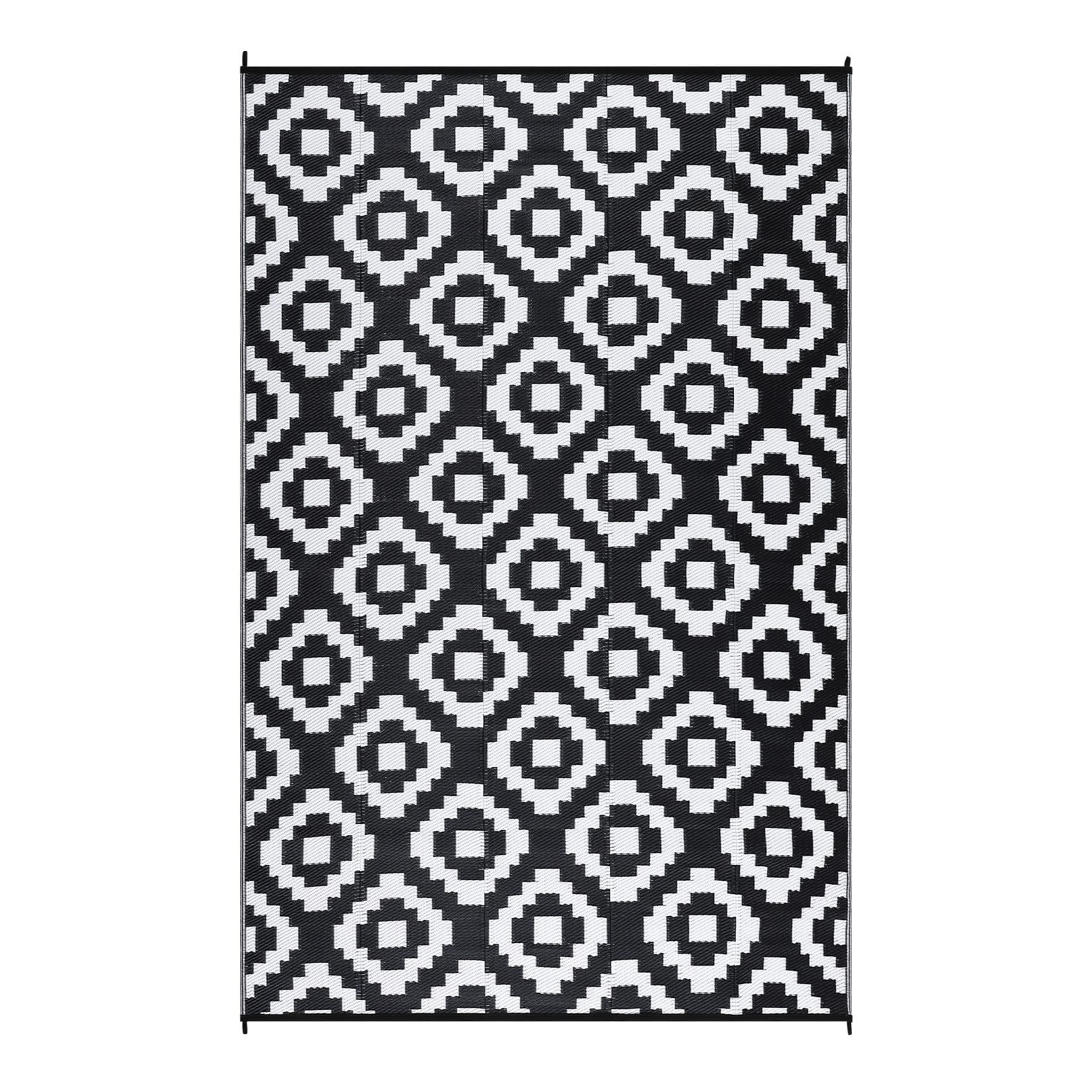 6 x 9 ft Plastic Black and White Rectangular Beach Front Porches Patio ...