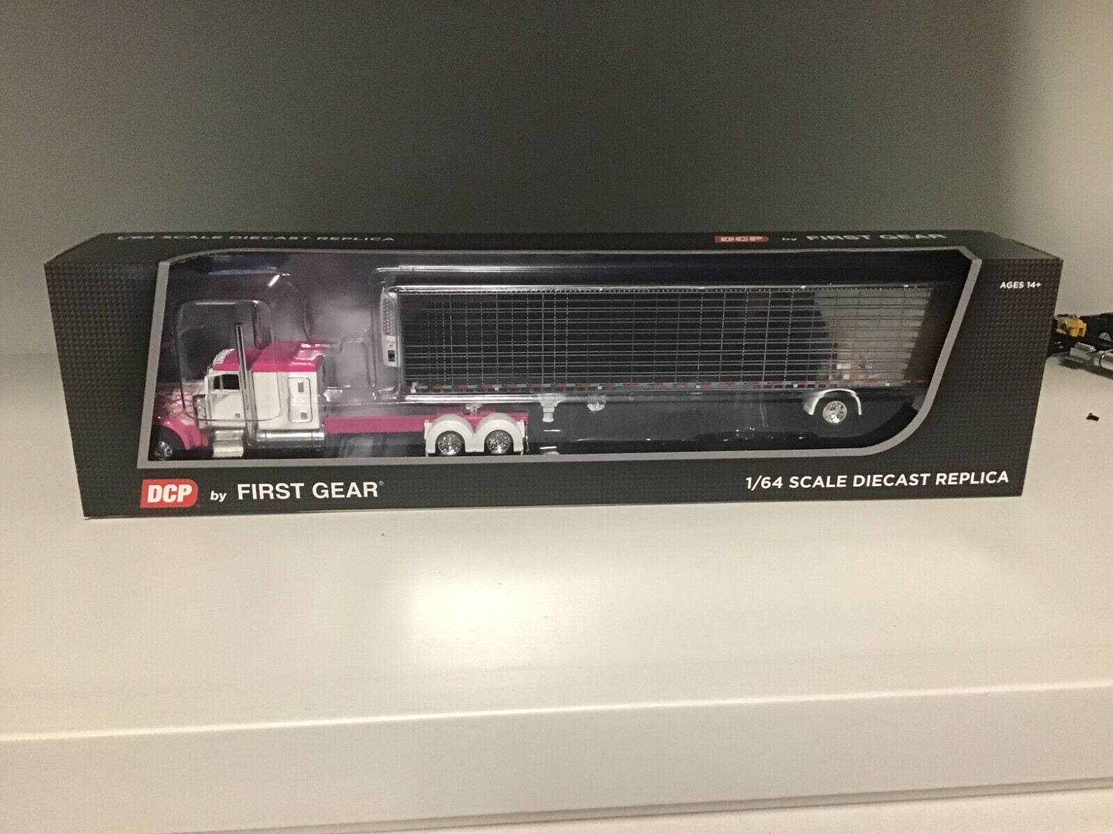 60-1081 1/64 DCP PINK PETERBILT 379 60" BUNK 320" FRAME W/ MATCHING ...