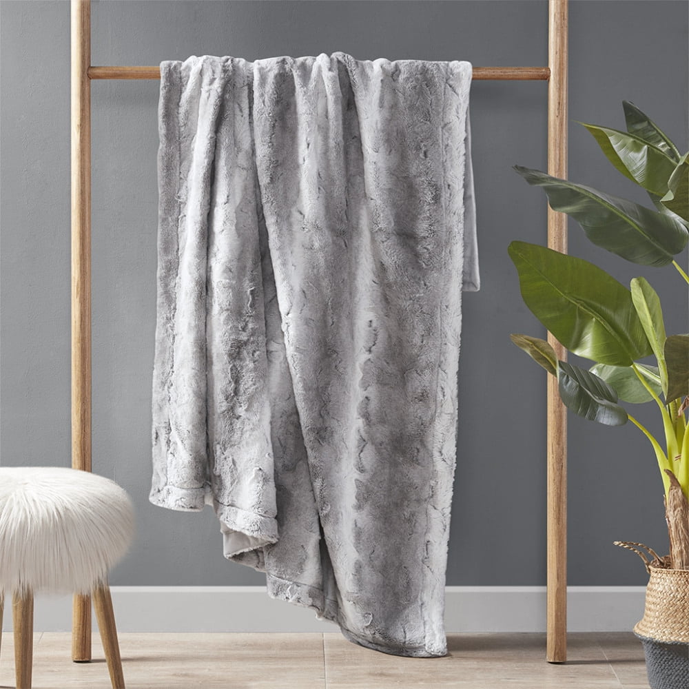 60” x 70”Oversized Faux Fur Throw, Soft Luxurious Blanket, Fluffy Plush ...
