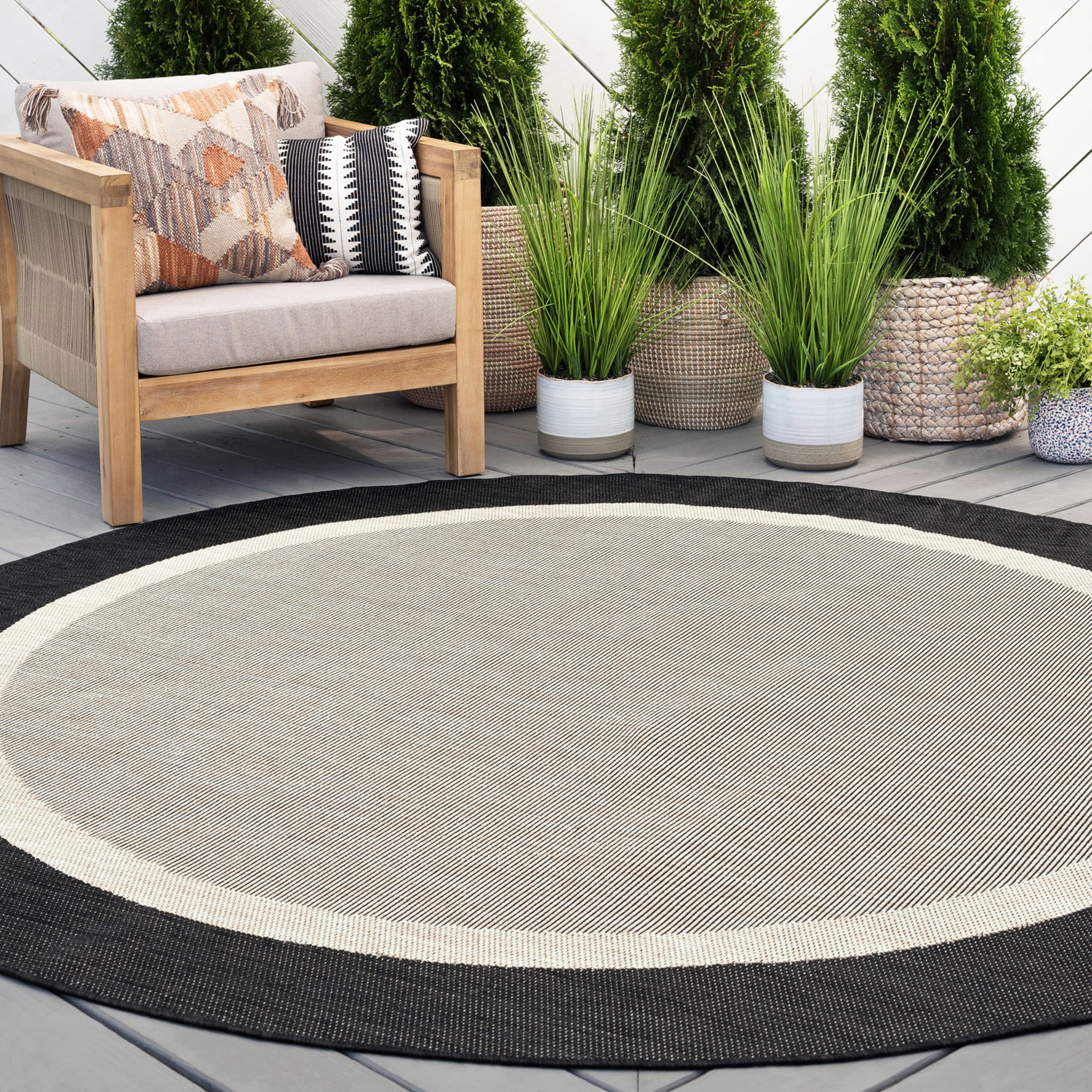 Bliss Rugs Indoor Outdoor Solid Border Round Rug for Living Room, Porch ...