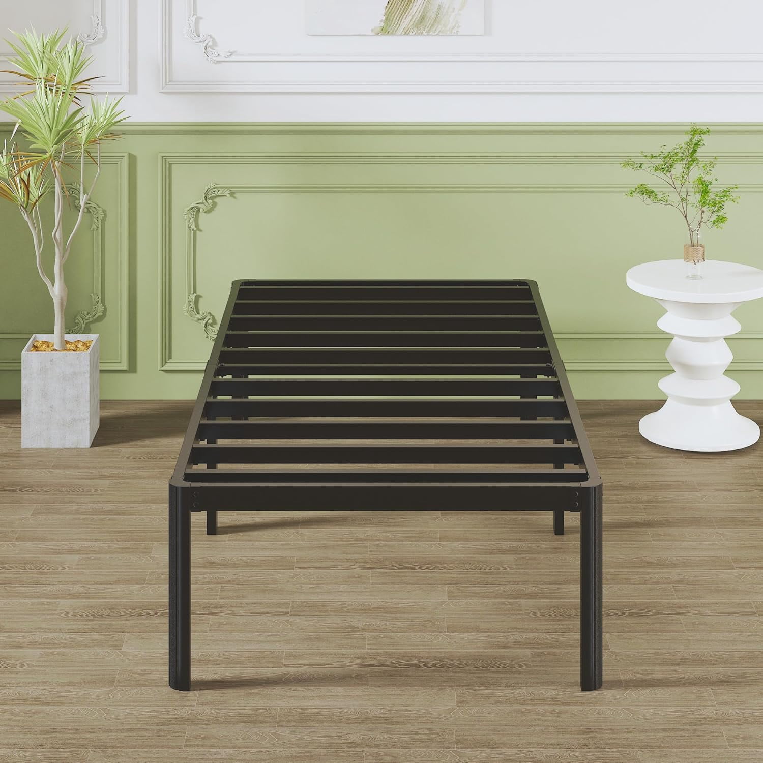7 Inch Low Queen Bed Frame with Rounded Corner Legs, 2000 LBS Heavy ...