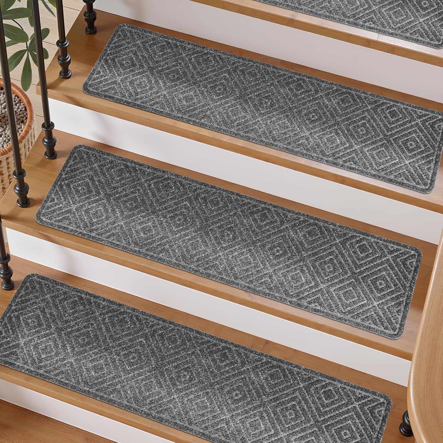 7 Pack Non Slip Stair Treads for Wooden Steps Peel and Stick Stair ...