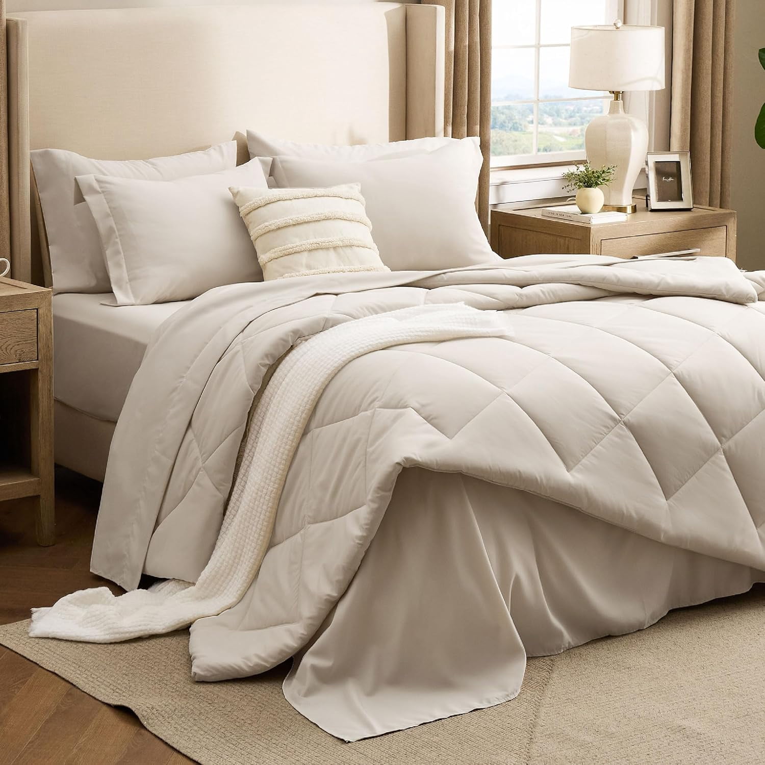 7-Piece King Size Luxury Bedding Set, White Wavy Quilted Down ...