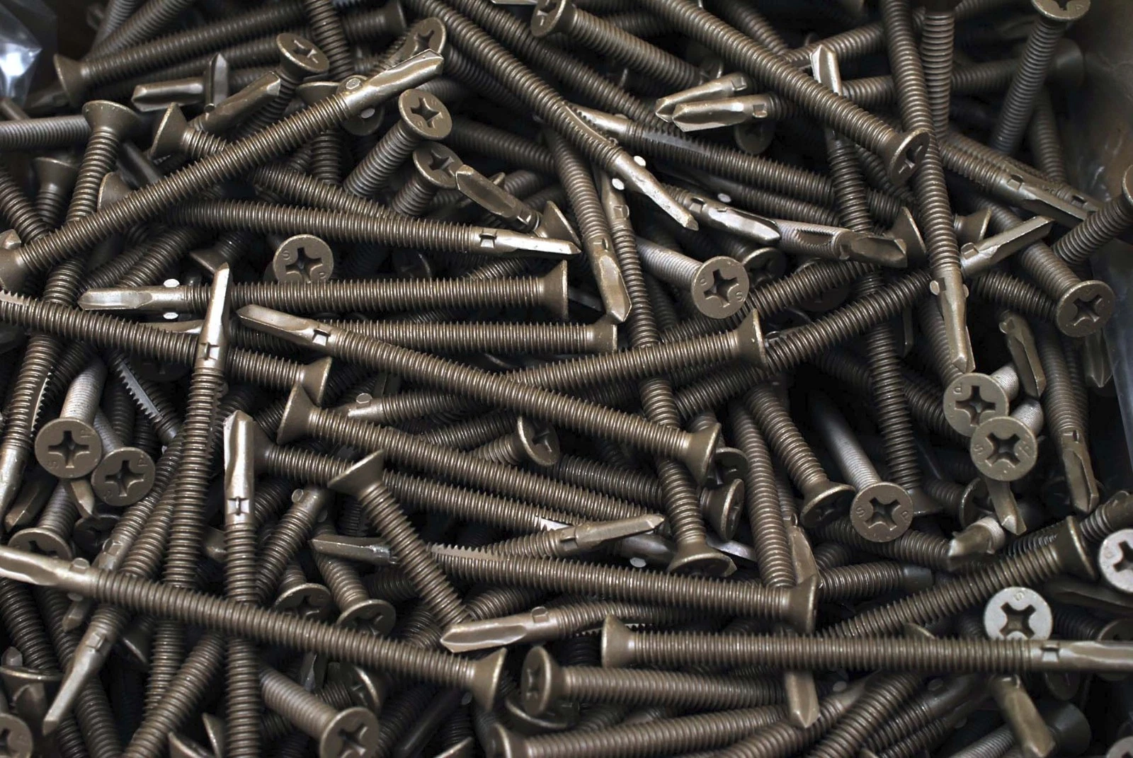 (75) Phillips Flat Head 1/4-20 x 3-3/4 Self-Drilling Reamer Wing Screws ...